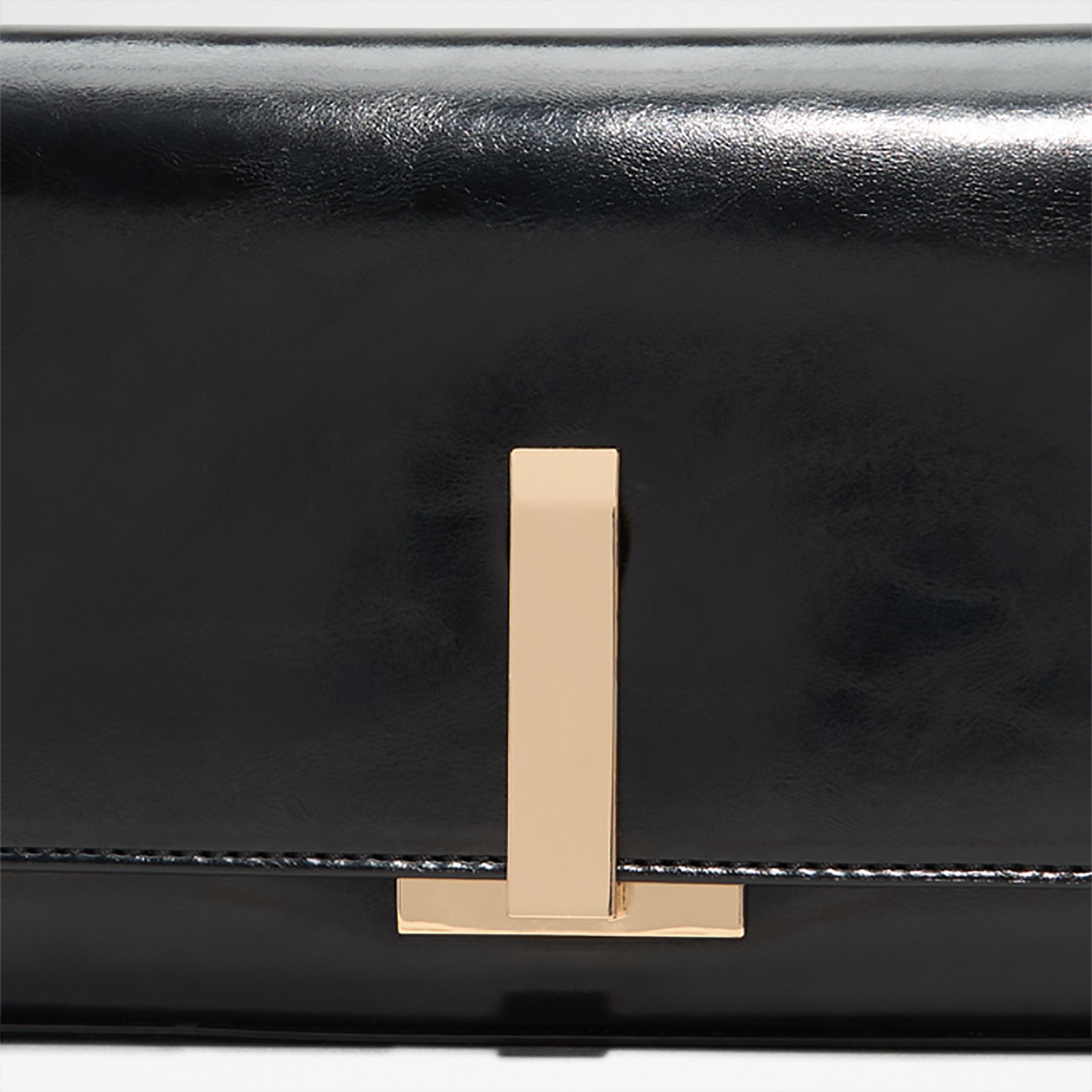 Adoring – ALDO Shoes UK