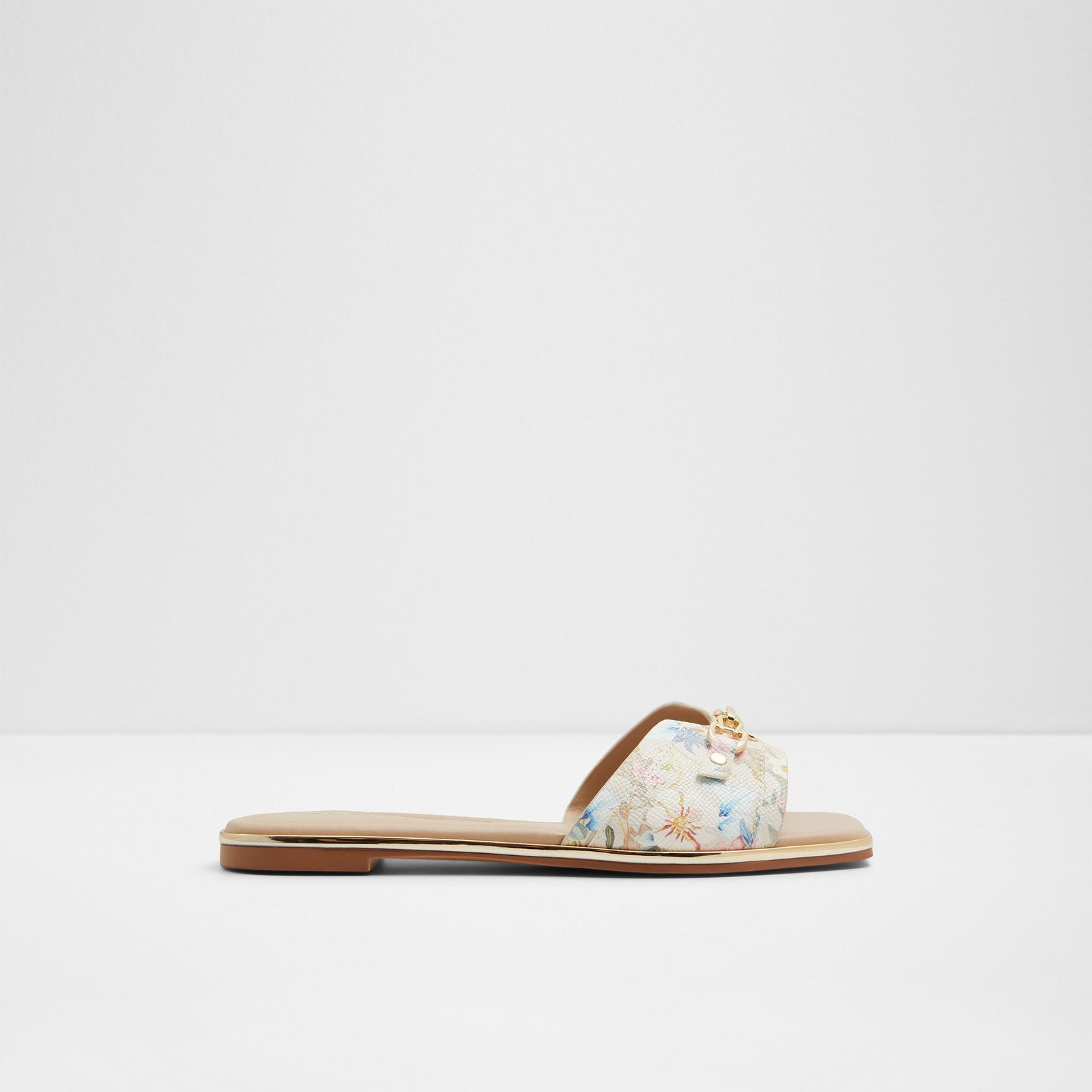 Alamassi – ALDO Shoes UK