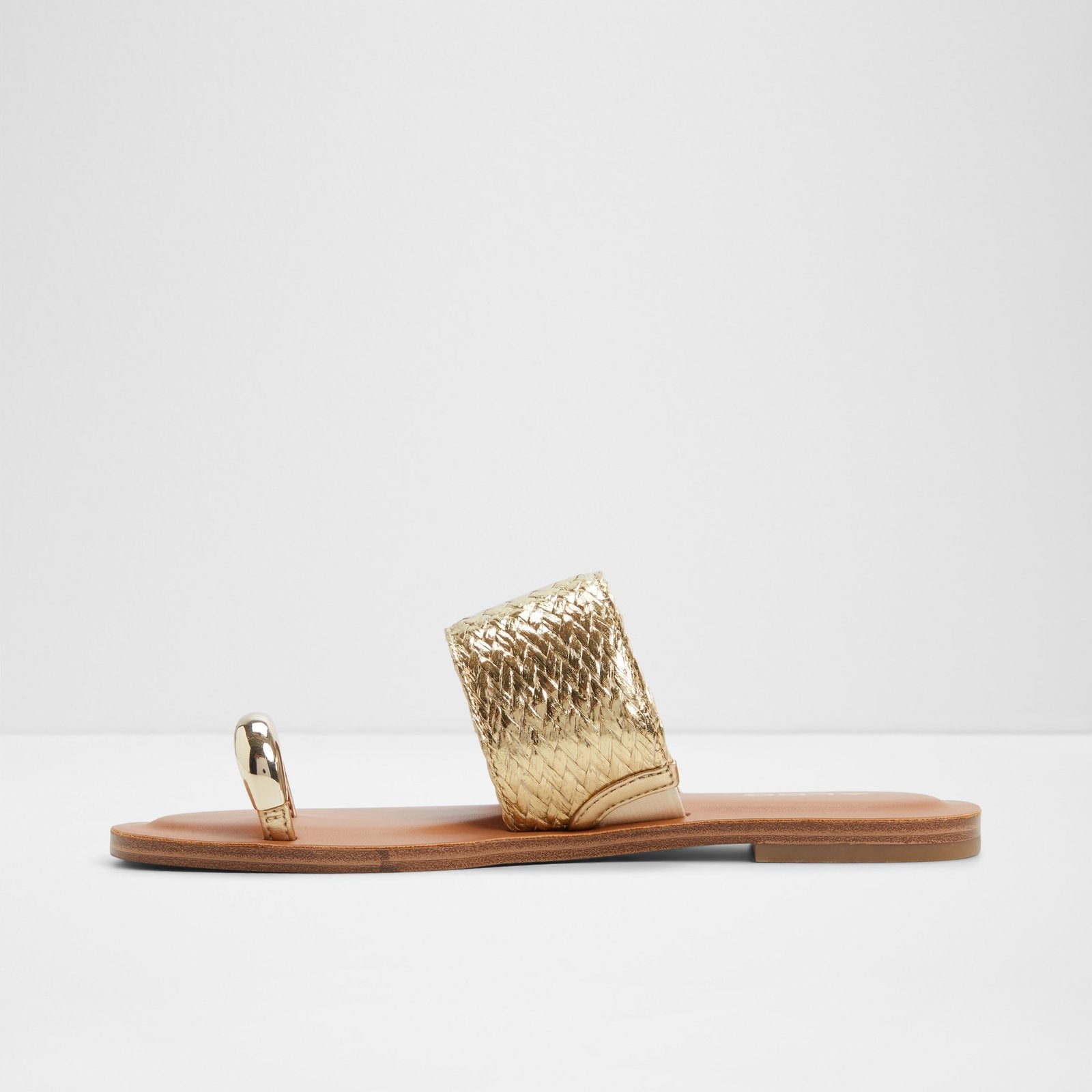 Beachwalk - Women's Gold Flat Sandals – ALDO Shoes UK