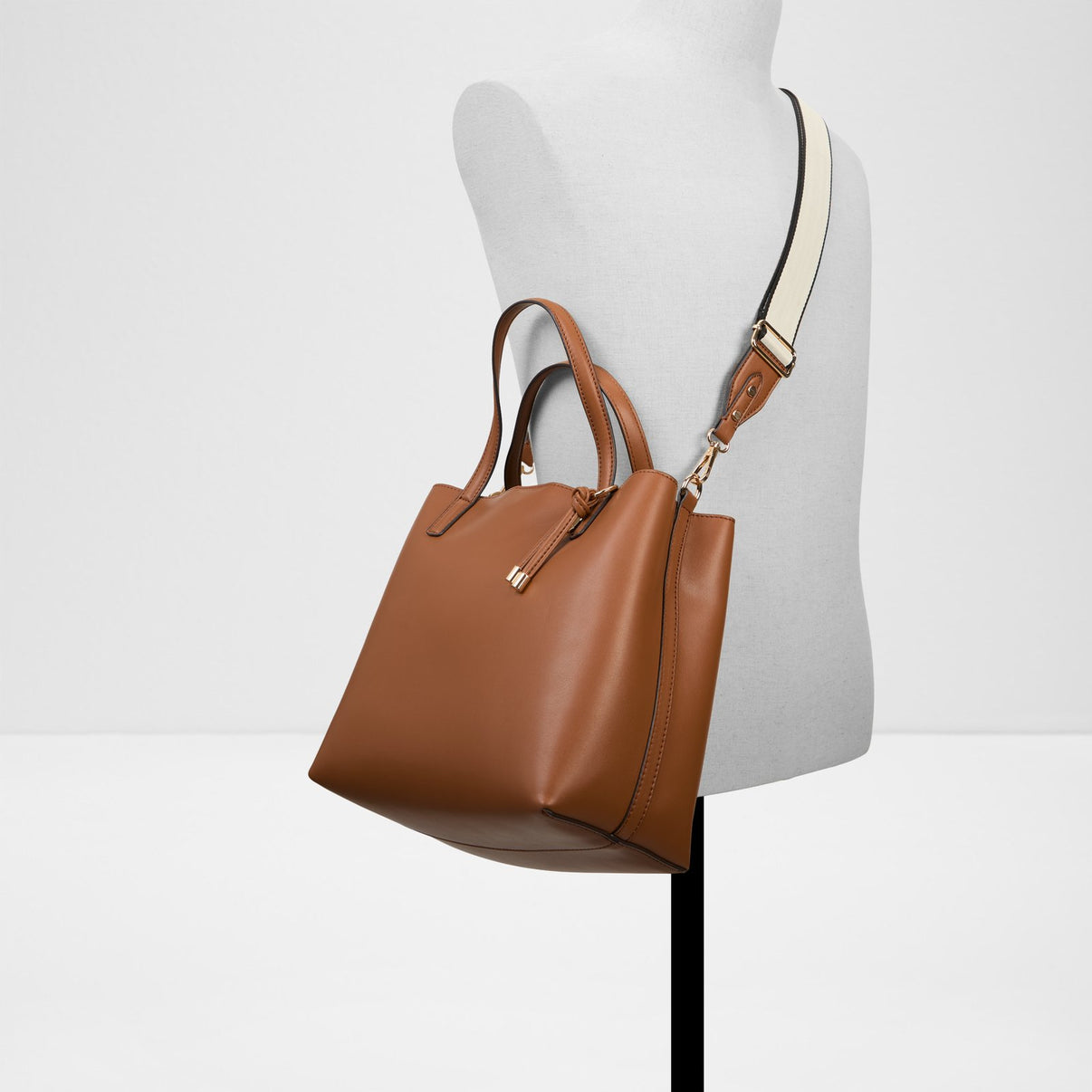 Carafe - Women's Brown Satchel Bag – ALDO Shoes UK