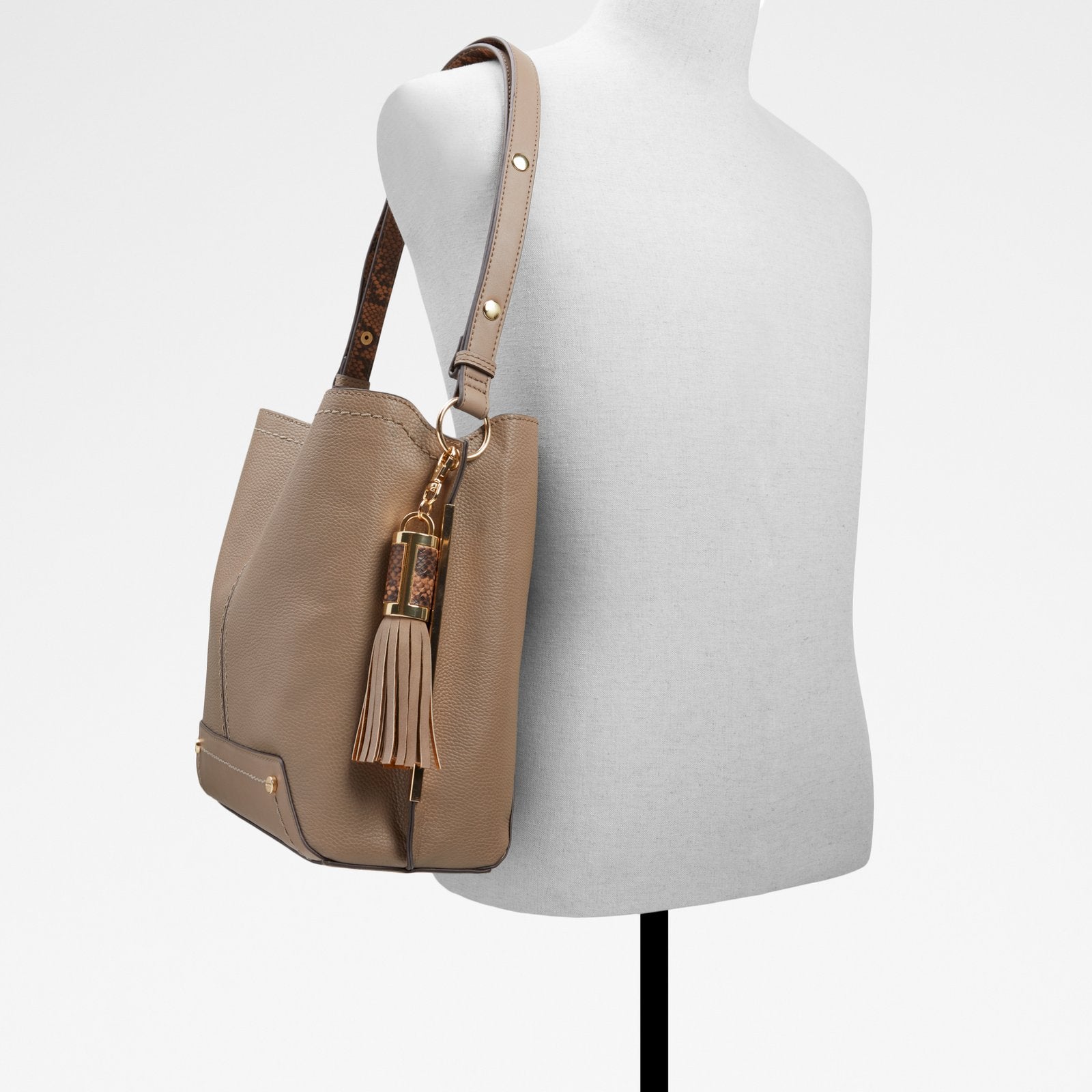 Aldo Women's Bucket Bag Callia (Light Brown) – ALDO UK