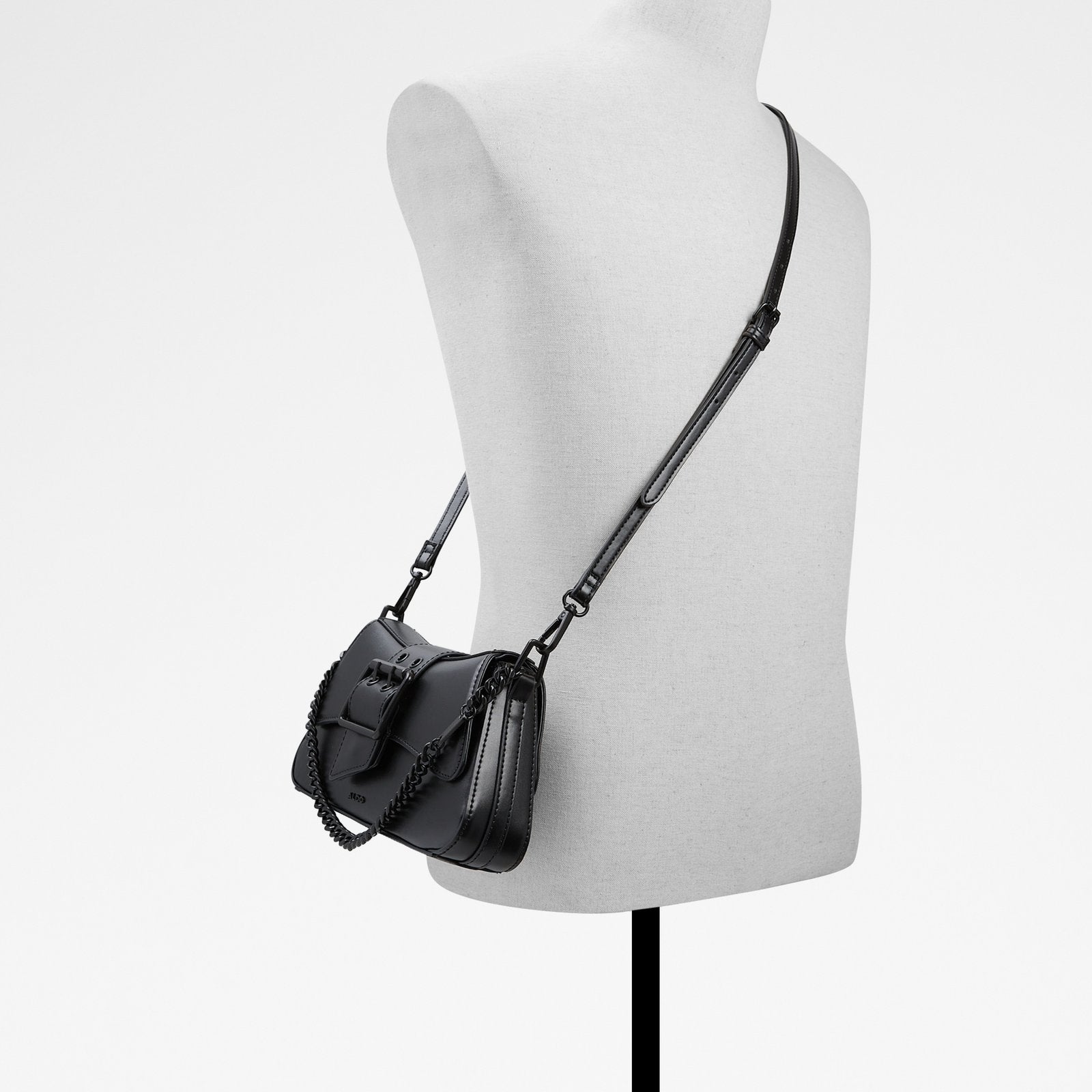 Naveah – ALDO UK